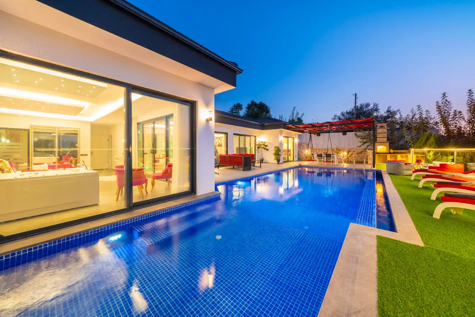 Villa Eva Üzümlü | Villada Premium Tatilin Adresi | Villa Paketi